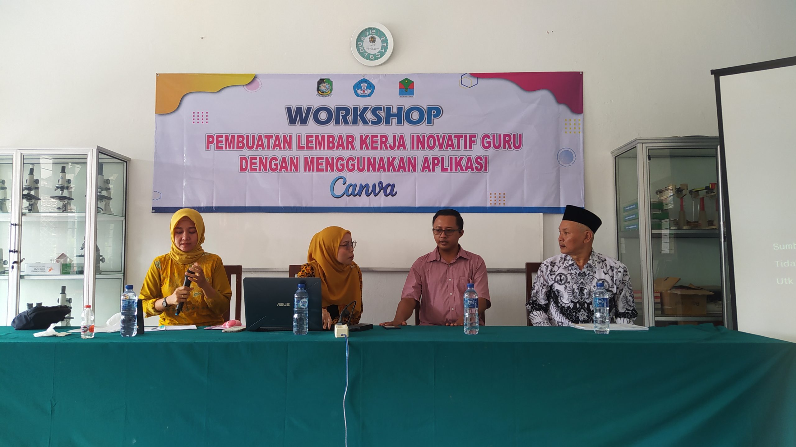Workshop Pembuat Lembar Kerja Inovatif Guru dengan Menggunakan Aplikasi Canva - SMP Negeri 2 Muncar