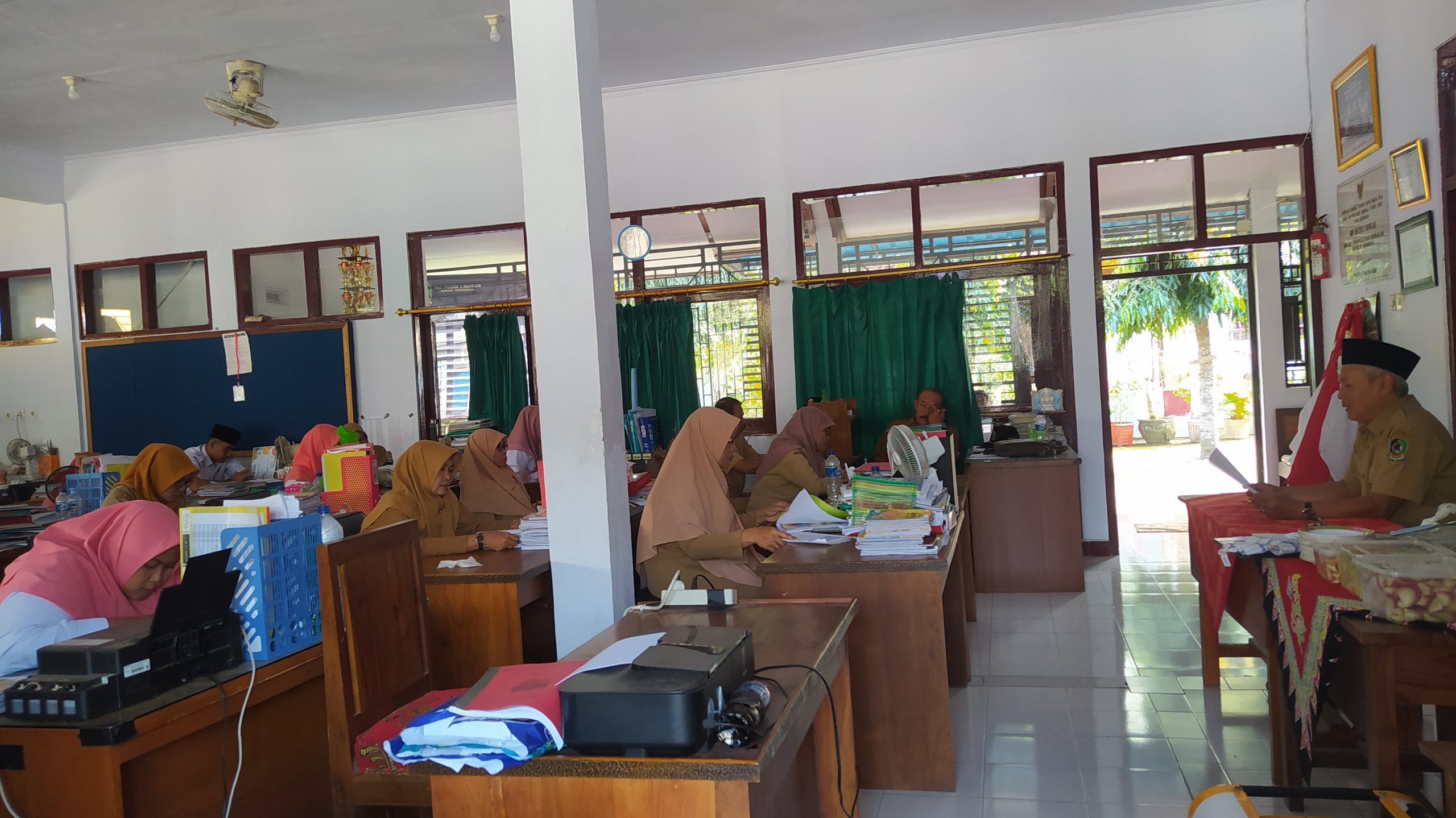 Rapat 19 Agustus 2024 - SMP Negeri 2 Muncar